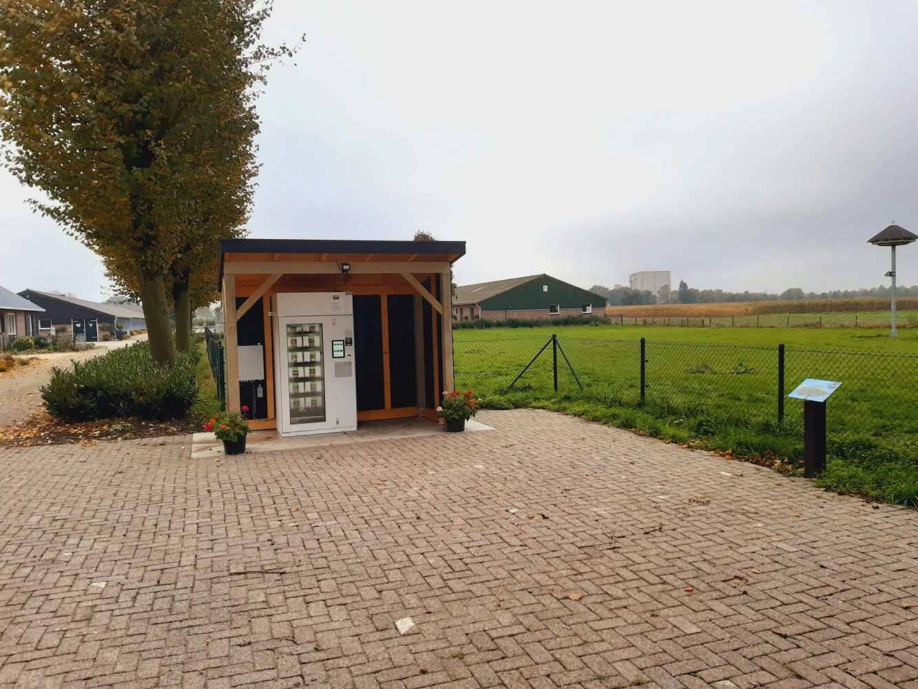 De Bresser Poultry - Stalletje in Best